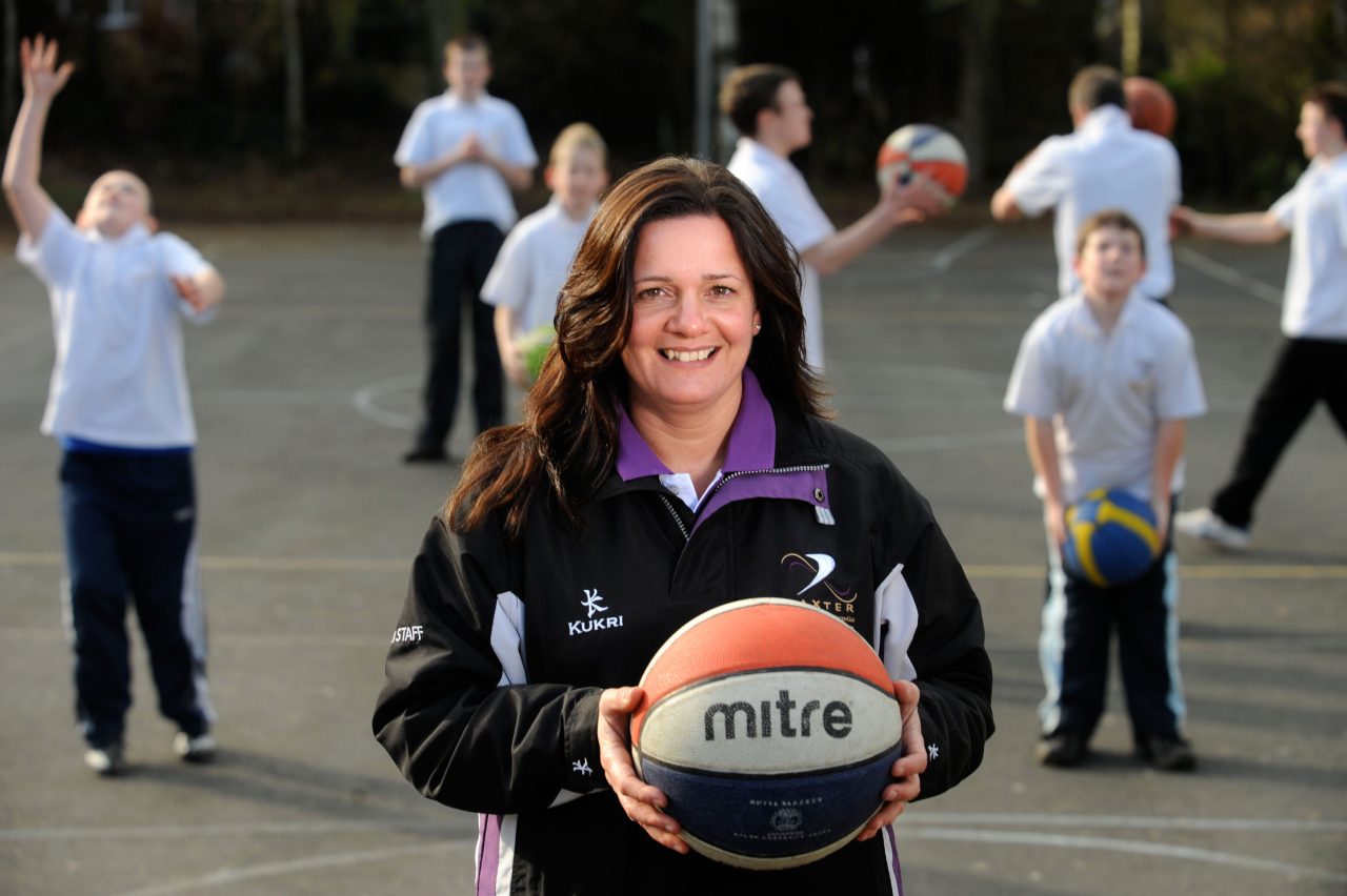 What are the roles and responsibilities of staff working within sports ...